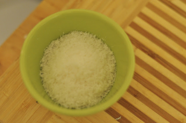 In the Kitch: Coconut Tart with Chocolate Smear - Style Within Reach